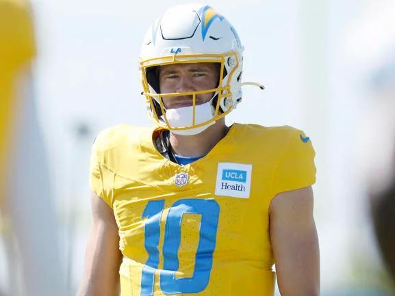 2024 NFL training camp injuries: Justin Herbert has plantar fascia ...