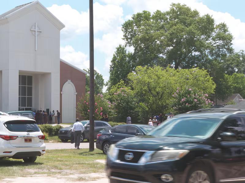 Funeral held for 16-year-old killed in Colonial Life Boulevard shooting