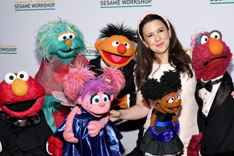 Ms. Rachel Named One of Glamour Magazine’s 2025 Women of the Year ...