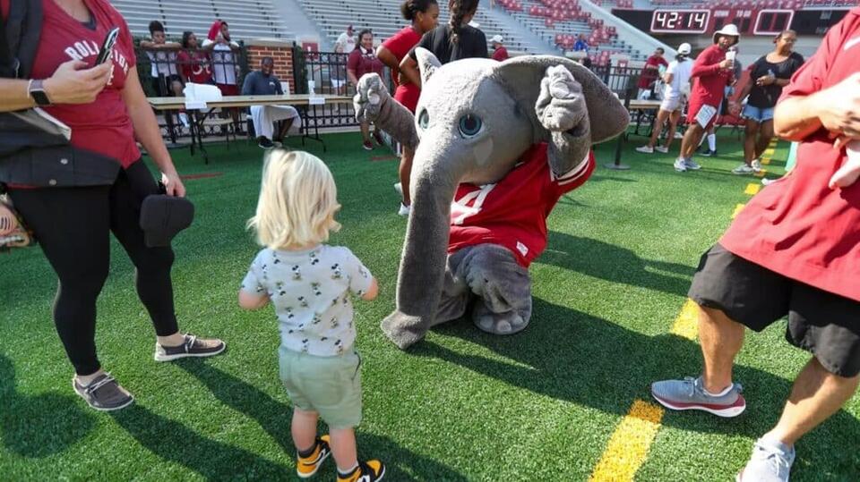 Alabama Crimson Tide football’s Fan Day returns to Bryant-Denny Stadium ...