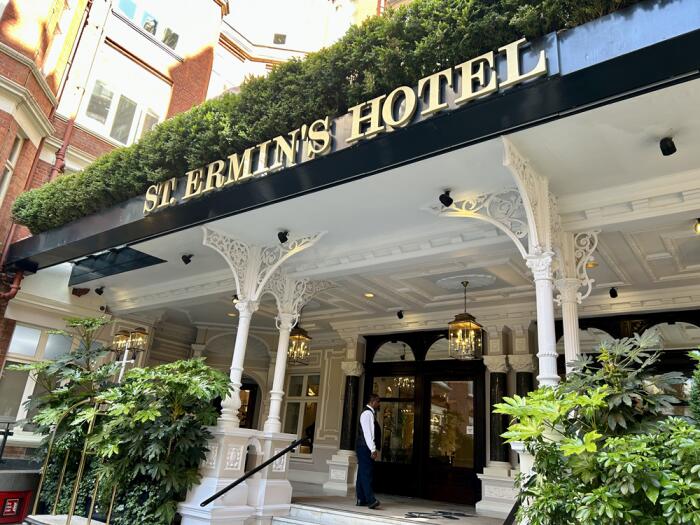 A Stay at St. Ermin’s Is A Peek Into The Past - NewsBreak