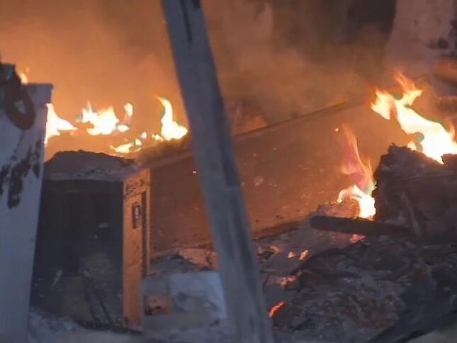 Evacuation orders issued as Nixon Fire burns uncontrolled in Southern ...