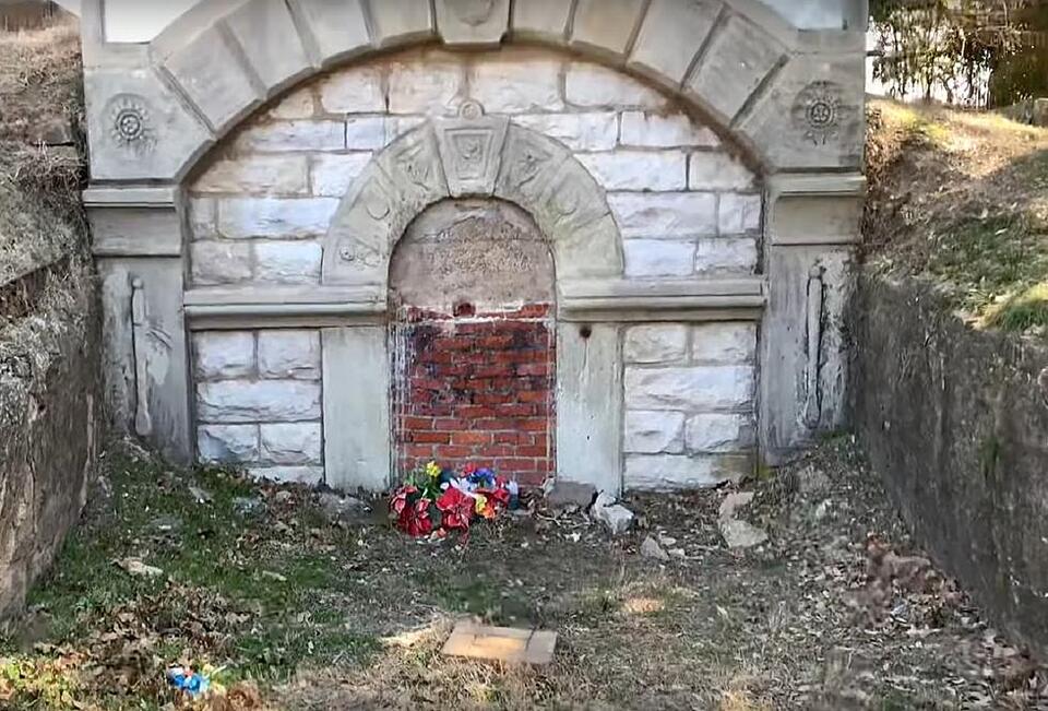 Are Witches Graves Of Texas Really Based In Truth Or Total Hoax ...
