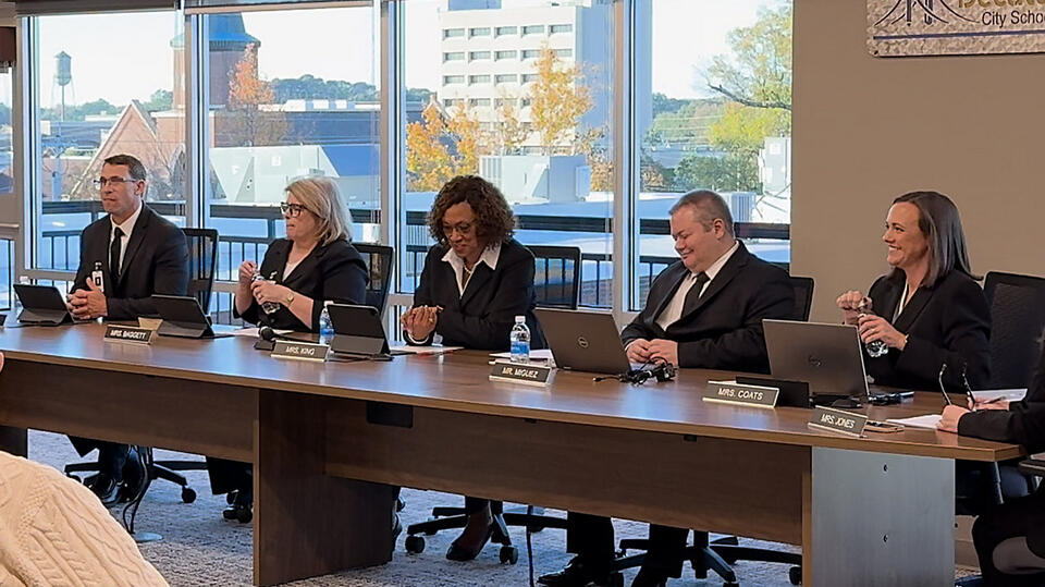Decatur City Schools Board of Education welcomes new members - NewsBreak