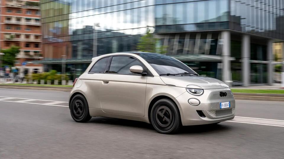 Fashion-Conscious Drivers Can Soon Pick Up a 2025 Fiat 500e Giorgio ...