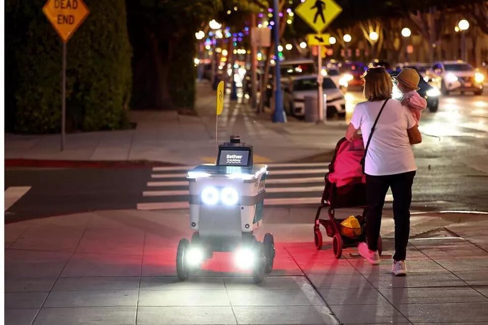 People Keep Spotting These Weird Robots in Texas - NewsBreak