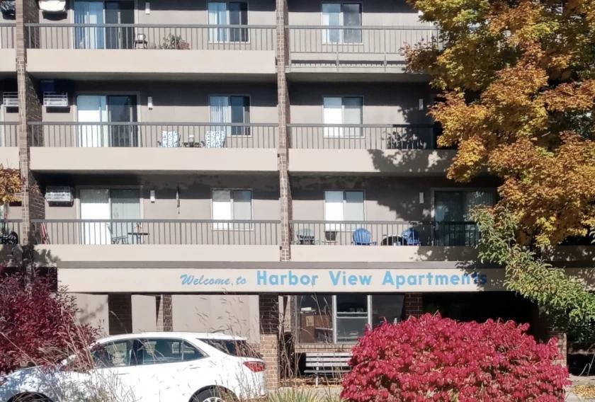 Residents say Cadillac apartment building unsafe, former staffer says ...