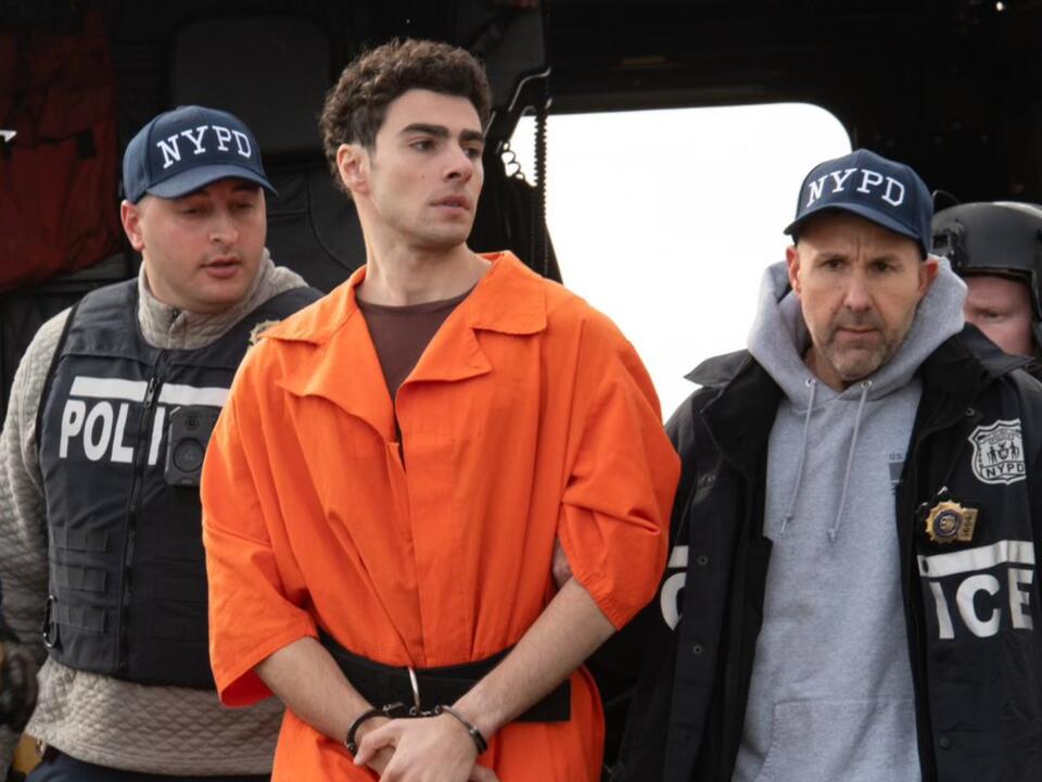 Suspect in killing insurance CEO hit with federal charges