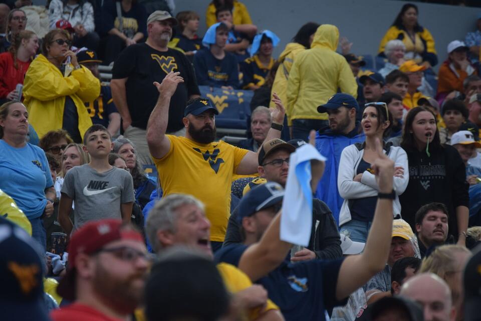 WVU Football Fans Make Jokes About BYU Loss - NewsBreak