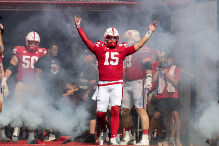 Big Ten contender reveals huge transfer portal win with Dylan Raiola ...