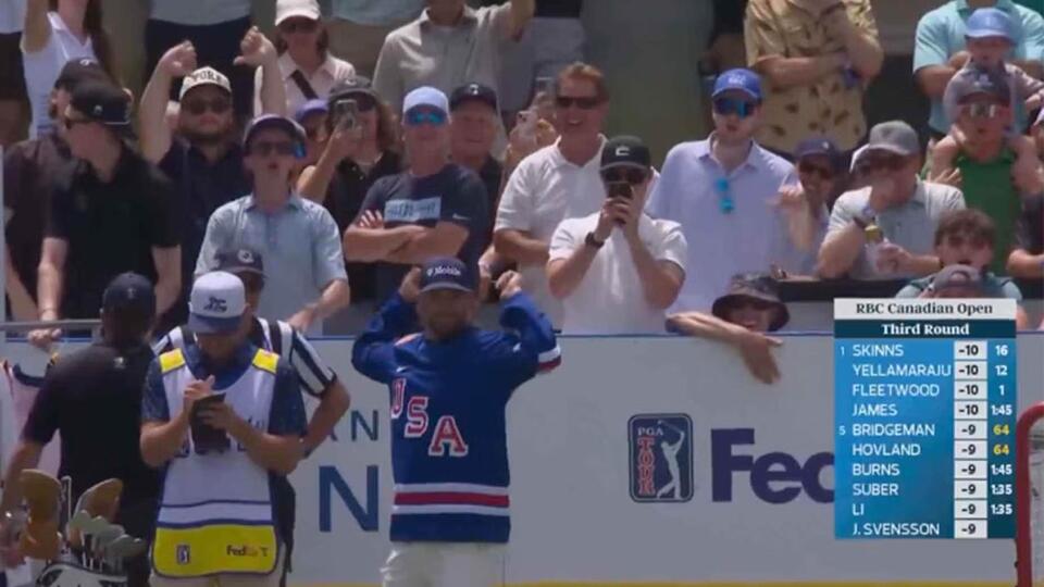 Wyndham Clark hilariously trolls Canadian fans with USA hockey jersey ...