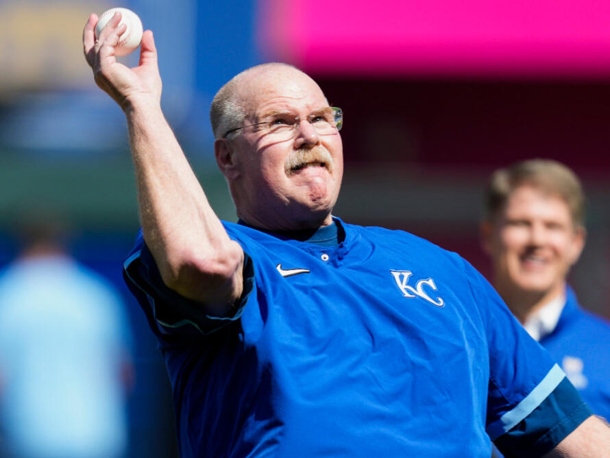 Andy Reid Carries Lombardi Trophy to Mound Before Throwing First Pitch ...