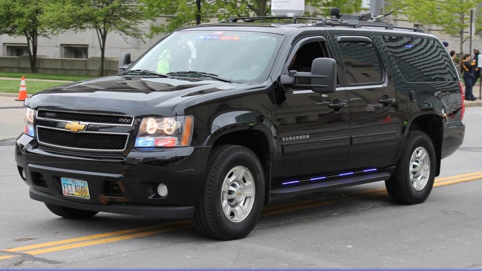 FBI quietly ditches Suburbans for stealthier unmarked SUVs - NewsBreak