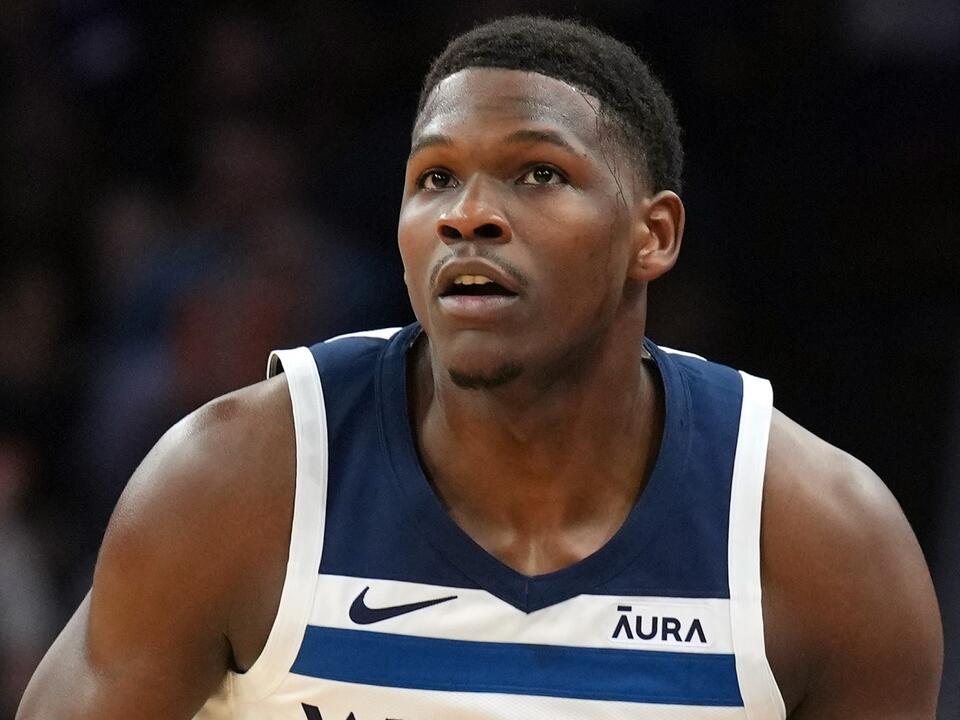 Anthony Edwards gets MVP chants during road blowout of Nuggets