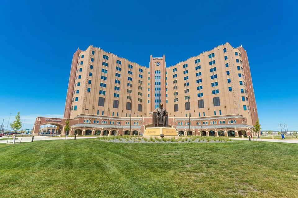 Sanford Fargo Named to Becker’s Hospital Review’s 100 Great Hospitals ...