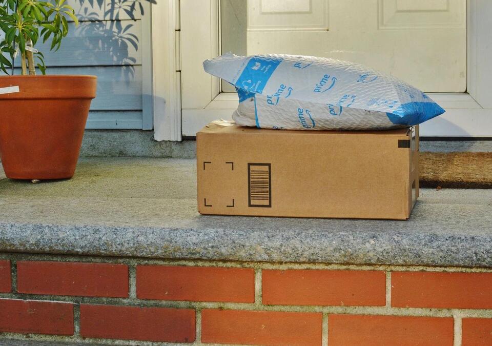 USPS Alerts Indiana to Beware of Dangerous Packages - NewsBreak
