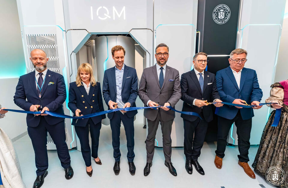 Poland’s Poznan University of Technology Unveils IQM Quantum Computer ...
