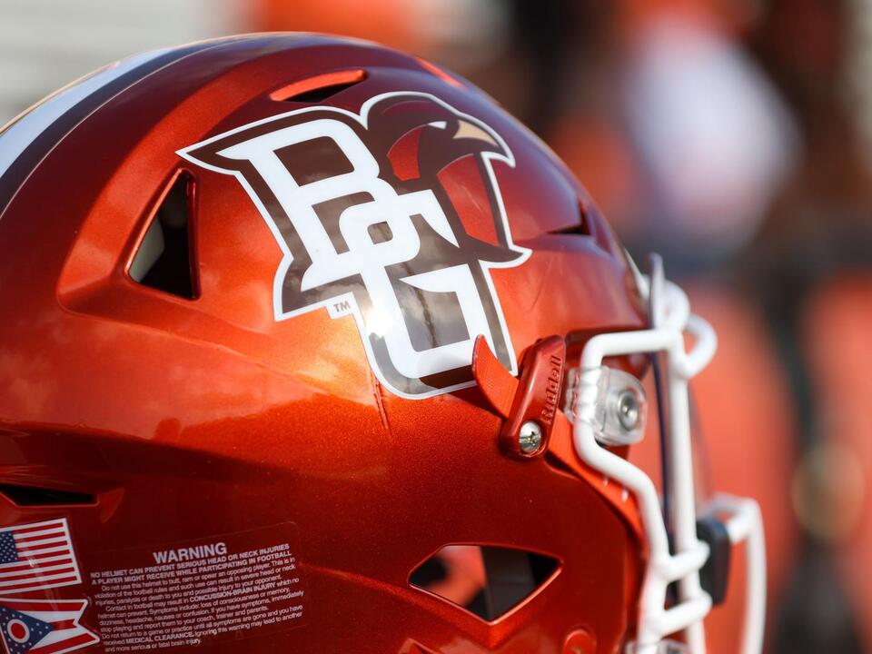 Video: BGSU football opens season with 100-yard kickoff return TD