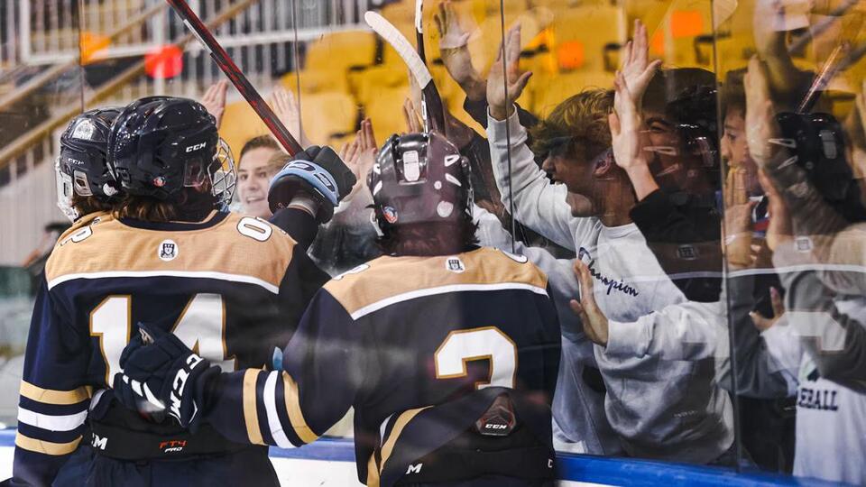 Furious 3rd period rally caps off dramatic win for Oratory Prep over ...