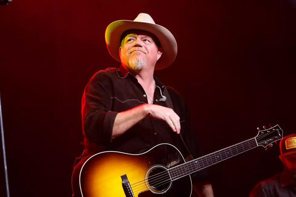 Pat Green Shares His Favorite Memory of His Brother, Who Died in the ...