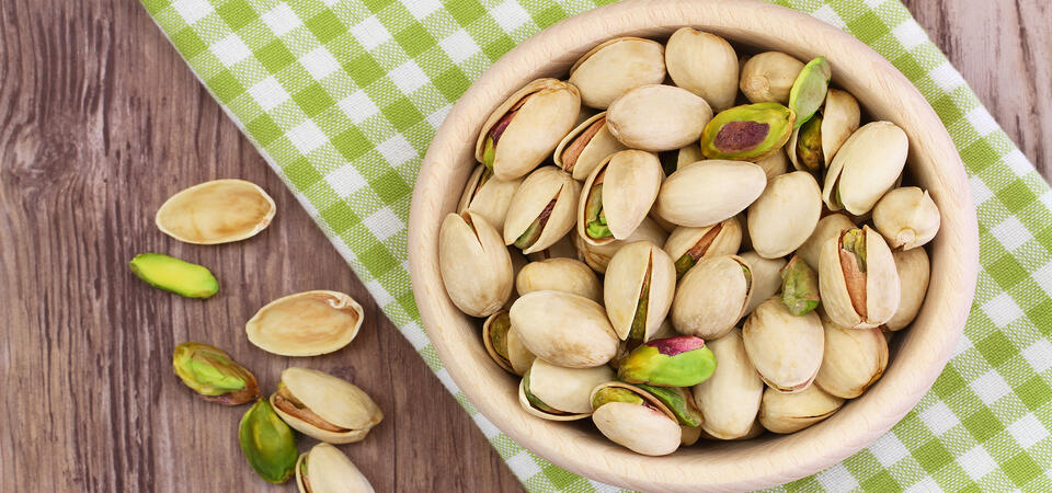 The 10 Healthiest Nuts, Ranked from Best to Worst - NewsBreak