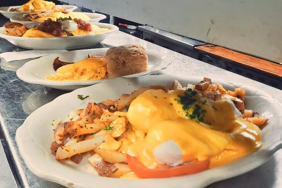 These Are 10 of the Best Breakfast Spots in Washington State - NewsBreak