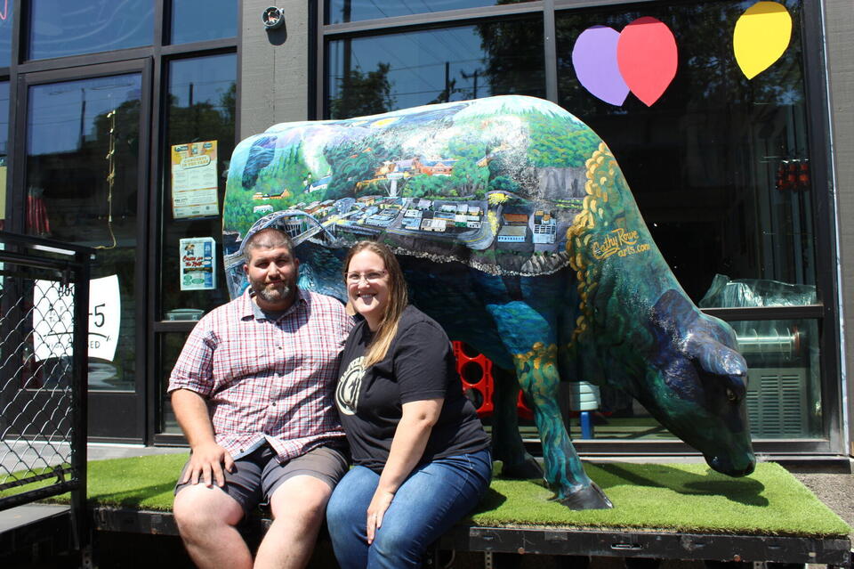 Party guy brings light, liveliness to Oregon City - NewsBreak