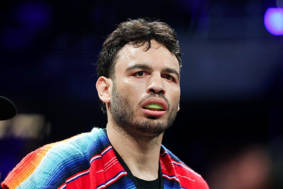 Julio Cesar Chavez Jr arrested by ICE agents over alleged cartel ...