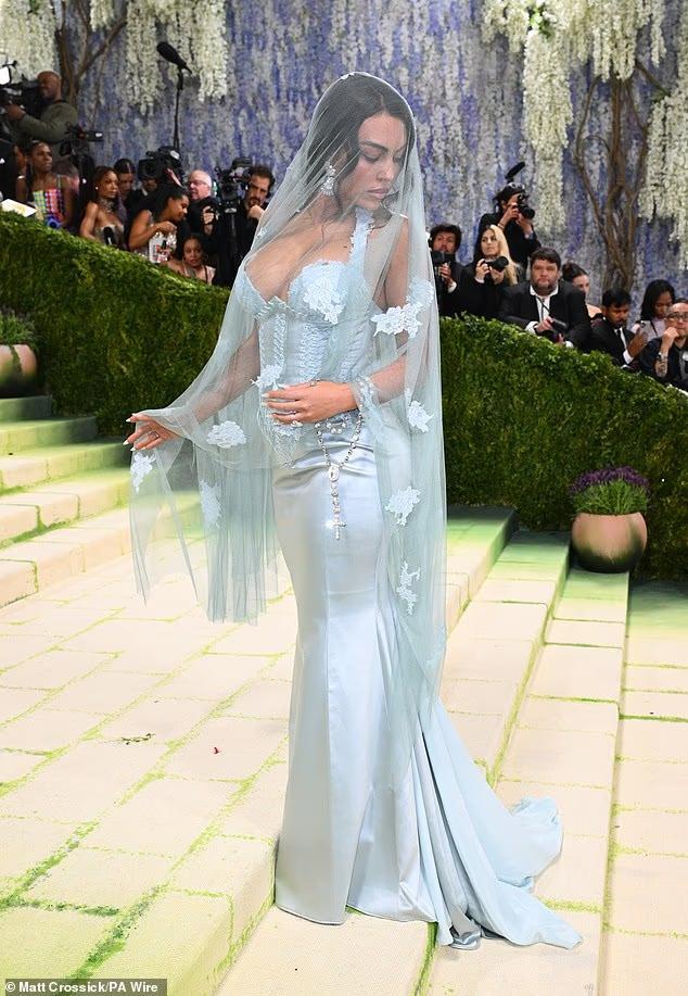 Cristiano Ronaldo's fiancee Georgina Rodriguez channels her inner BRIDE ...