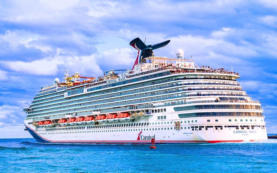 No Kids Allowed: Carnival Notifies Passengers That November Cruise Will ...