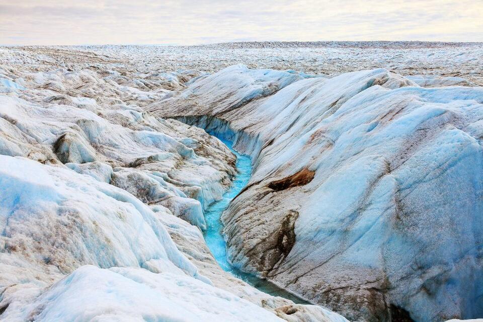 Greenland’s ice sheet is cracking and literally falling apart at a very ...