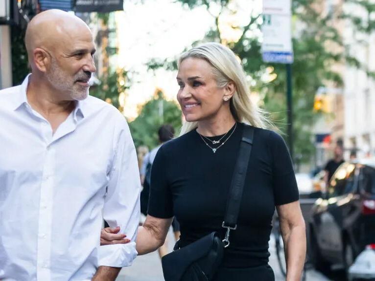 Yolanda Hadid Engaged to Joseph Jingoli After Almost Six Years Together