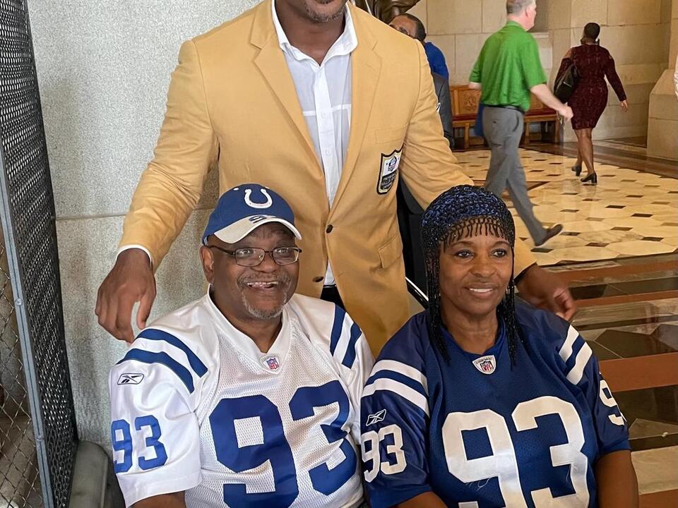 Fresh off Hall of Fame induction, Bloomfield's Dwight Freeney saluted at Capitol
