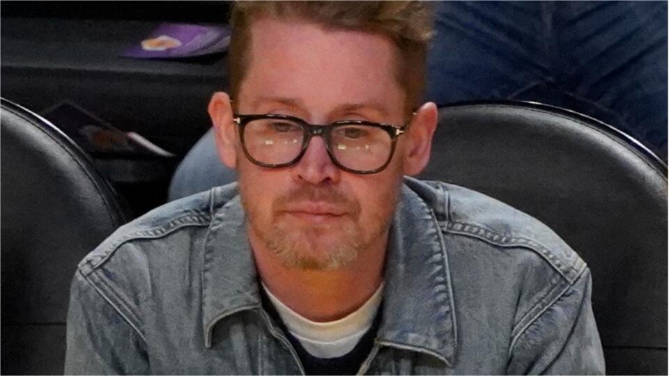 Macaulay Culkin Recalls How Beloved Comedy Star Protected Him From a ...