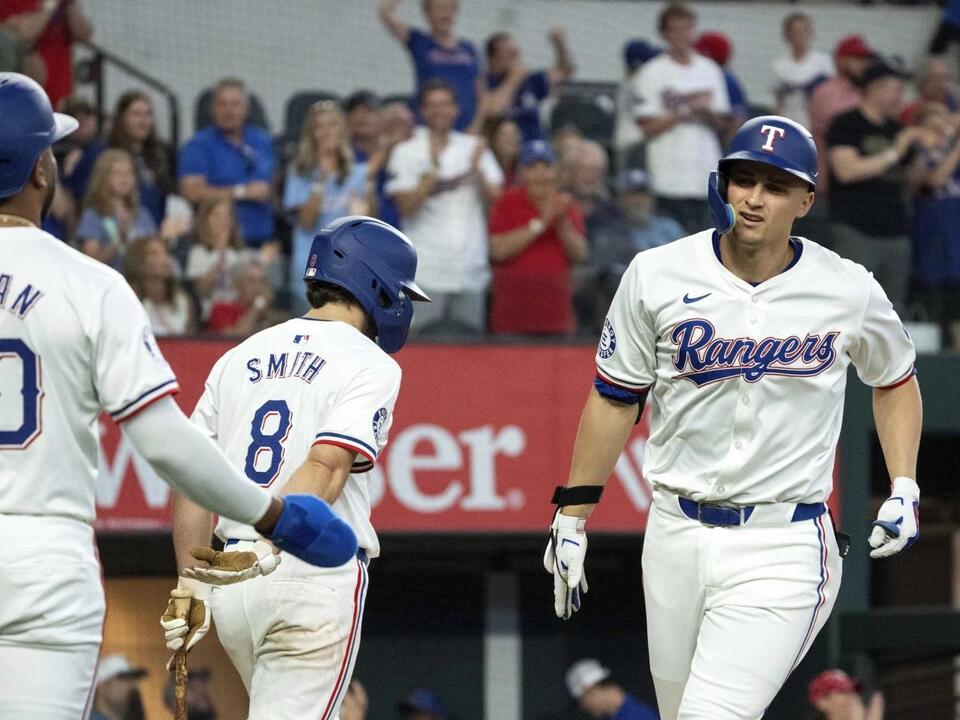 Seager hits 8th homer in 8 games, Rangers sweep World Series rematch with 6-1 win over Diamondbacks