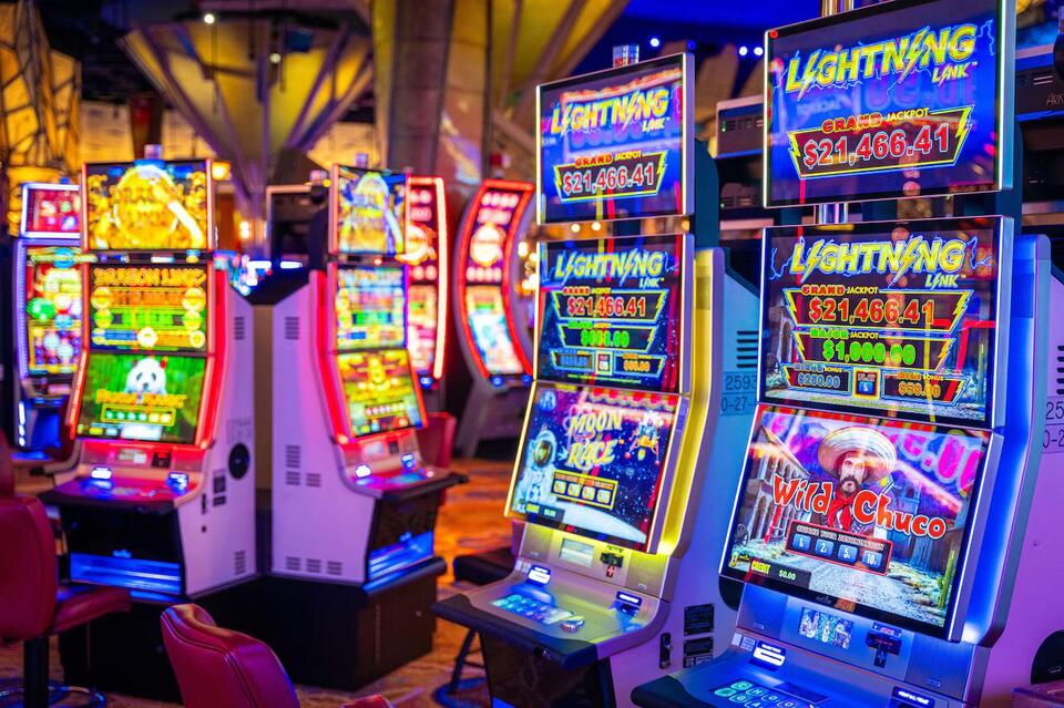 Mohegan Sun adds 22 new slot machines in summer 2025: What to know ...