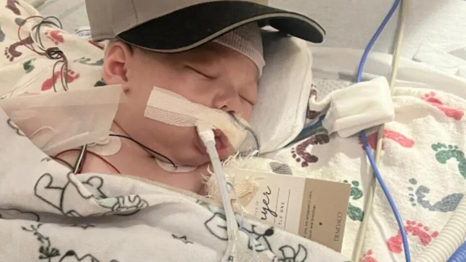 Baby In Fatal Car Accident Returns Home After Doctors Gave Him 5% ...