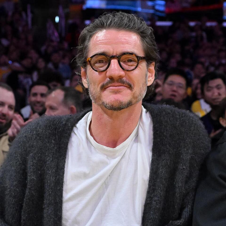Pedro Pascal Looks So Different After Shaving Off All His Facial Hair ...