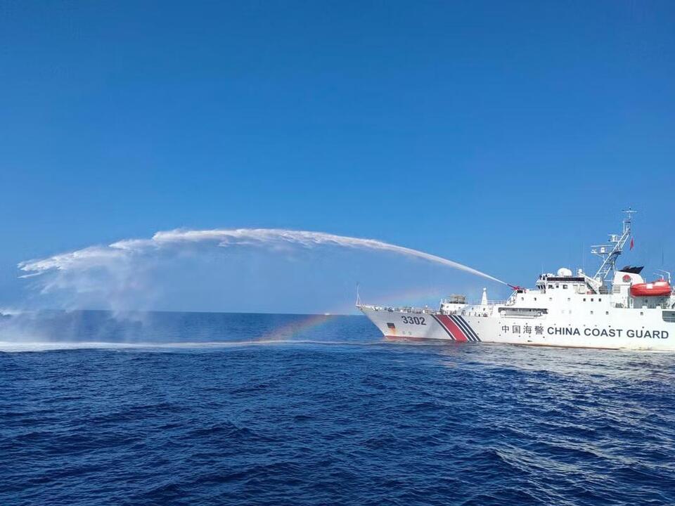 Chinese coast guard ships fire water cannons and block Philippine ...