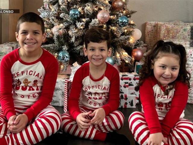 New Port Richey fundraiser marks 10 years of bringing Christmas joy to ...