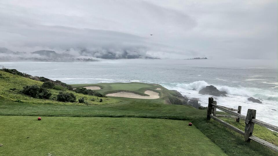 How to Play the Iconic 7th Hole at Pebble Beach - NewsBreak
