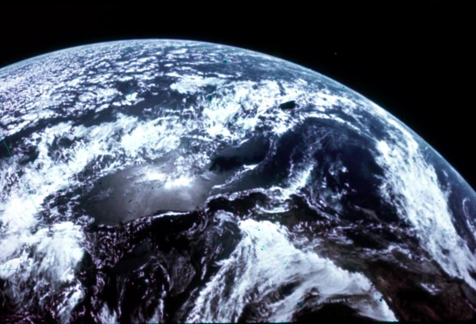 3I/Atlas may hold traces of water, NASA says - scientists call it a ...