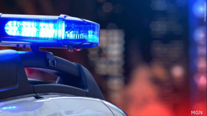 Two hurt in single-vehicle crash on Hoo Shoo Too Road - NewsBreak