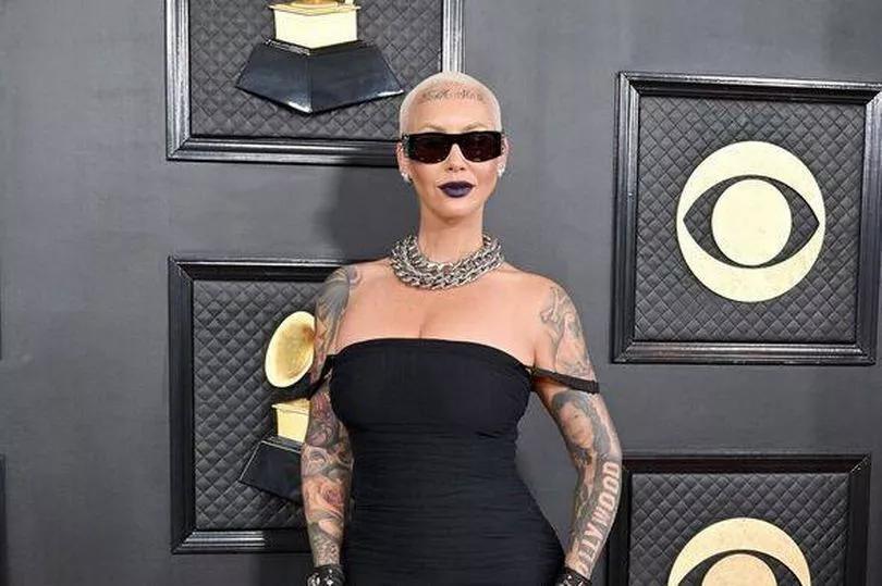 Courtney Love and Amber Rose lead the Hollywood tummy tuck trend as ...