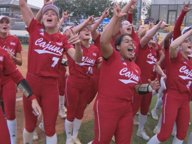 Schedule Set for Softball Super Regional in Seattle - NewsBreak