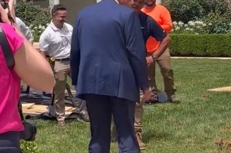 Dementia fears raised as mysterious lump spotted in Trump’s pants ...