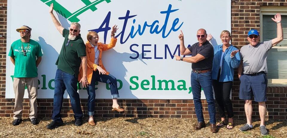 Triangle East Chamber salutes Selma’s Ron Hester - NewsBreak