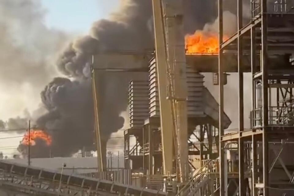 South Louisiana Reports Hearing Port Arthur Refinery Blast - NewsBreak