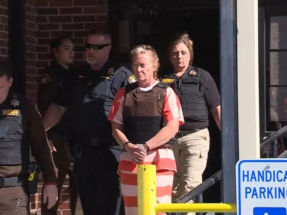 Suspect in kidnapping, murder of 2 women over custody dispute asks for ...