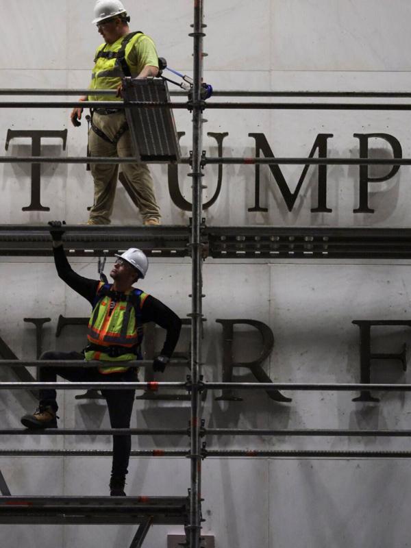 Trump's name removed from Kennedy Center in predawn operation - NewsBreak